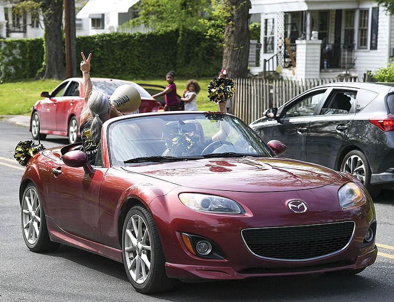 WATCH: HSSD holds parade for students | Hot Springs Sentinel Record