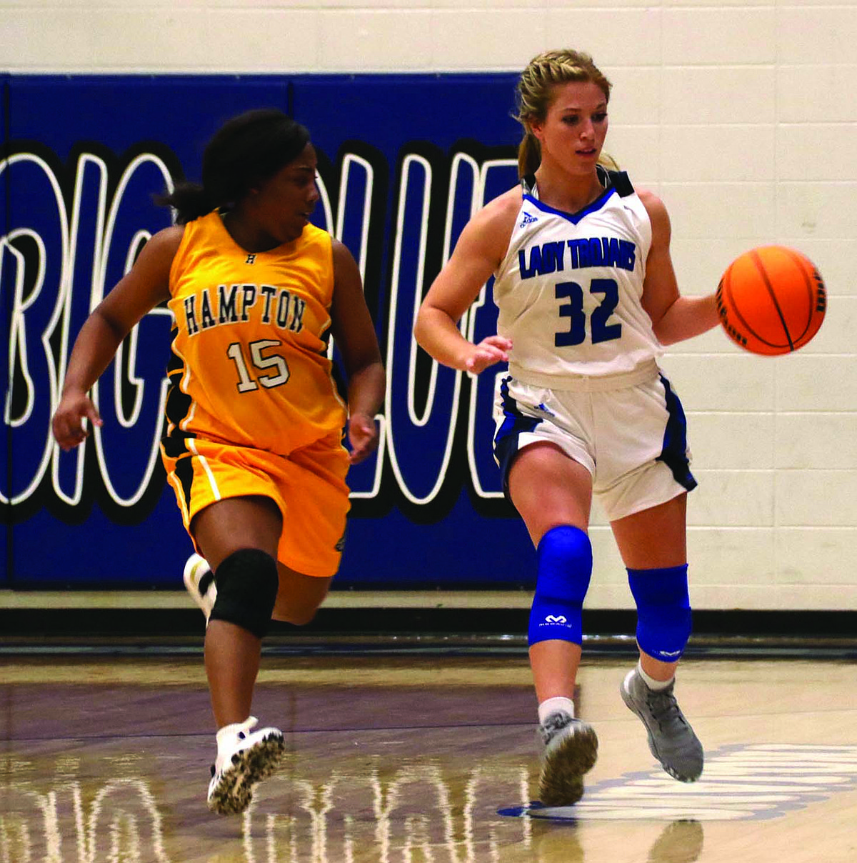 Thomas plays big for Lady Trojans | El Dorado News