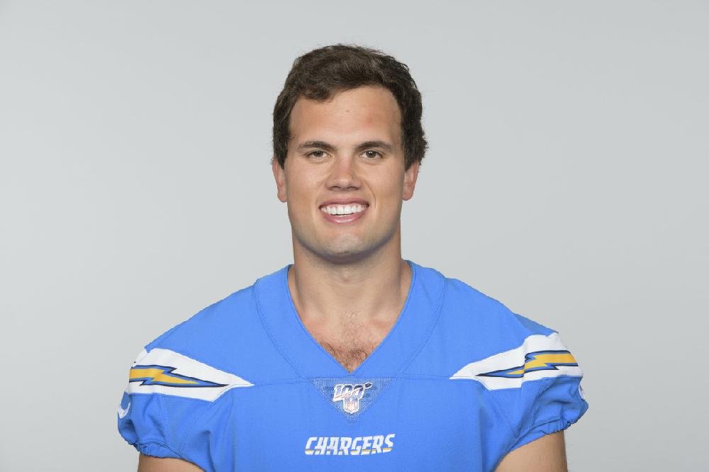 TE Henry enlivened by team's new look