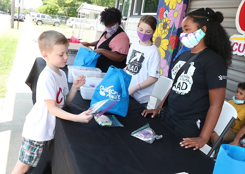 Masks, art kits distributed to kids | Hot Springs Sentinel Record