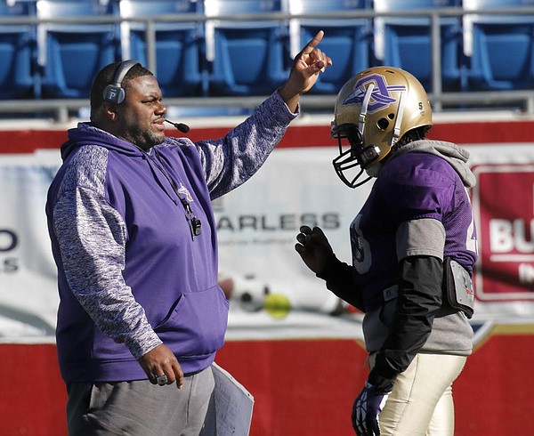 Hooks takes step up in class | Northwest Arkansas Democrat-Gazette