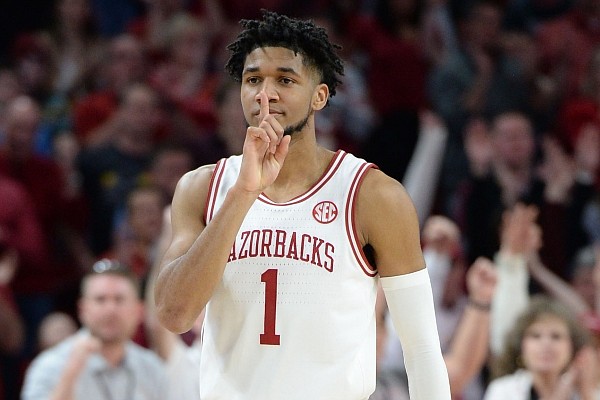 So it goes with Joe: His return helps Razorbacks end skid