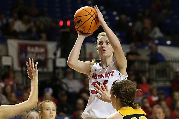 Melbourne's Jenna Lawrence commits to Neighbors | Whole Hog Sports