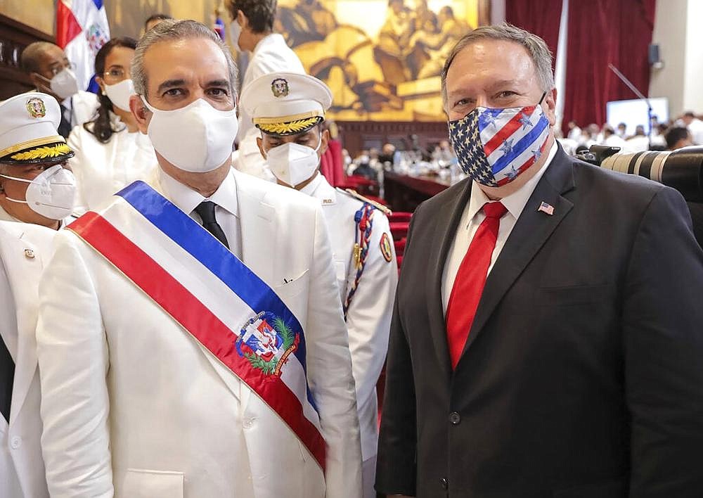 Dominican Republic swears in president