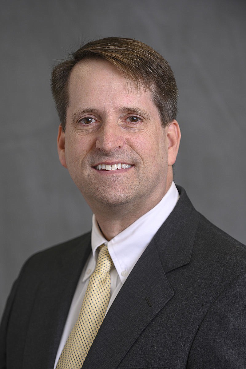 Warren, Stephenson lead judicial races