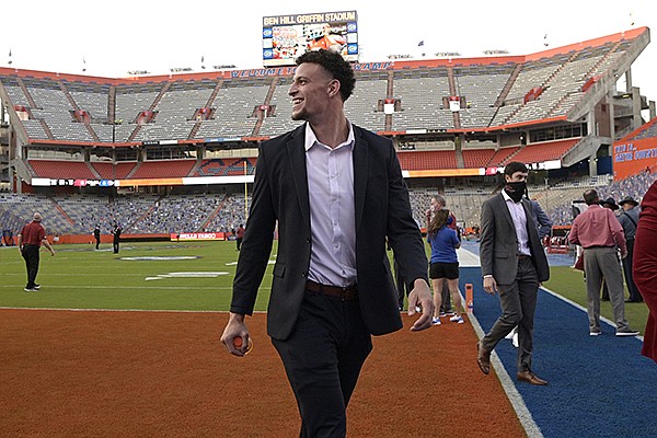 'It was awesome': Franks stands tall in return to Swamp | Whole Hog Sports