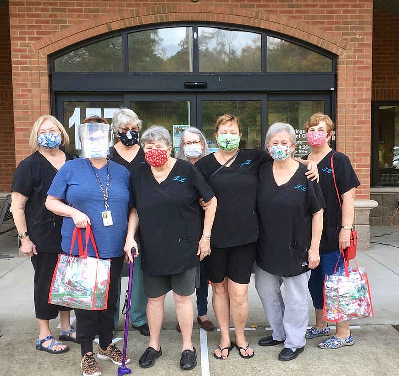 Loyal Ladies Extension Homemakers deliver masks to VA clinic | Hot ...