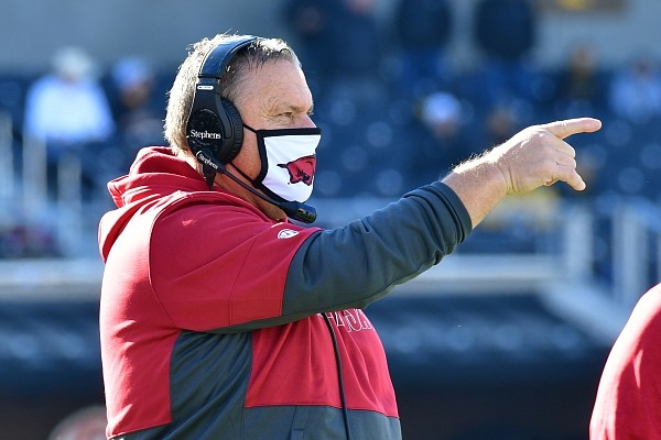 Hogs likely won't travel far for bowl game | Whole Hog Sports