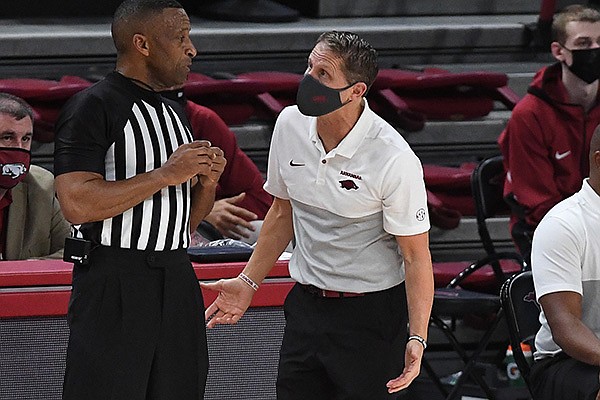 Hogs step up game after coach demands more at half | Whole Hog Sports