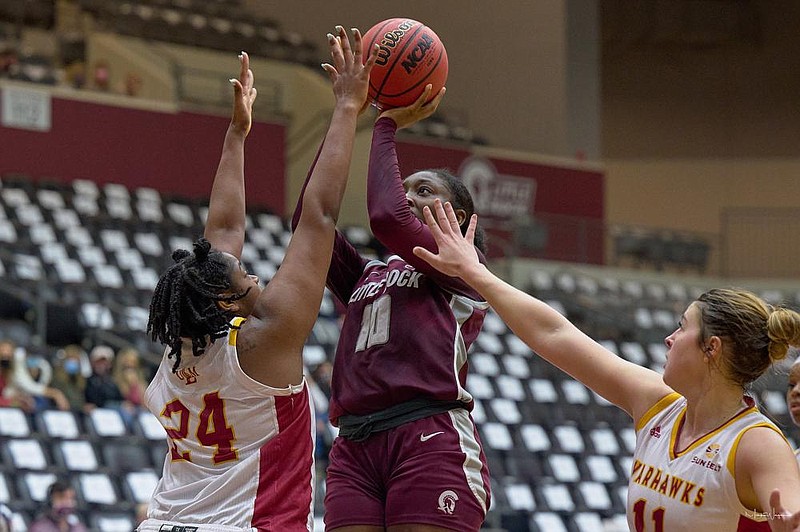 UALR women roll in second quarter | The Arkansas Democrat-Gazette ...