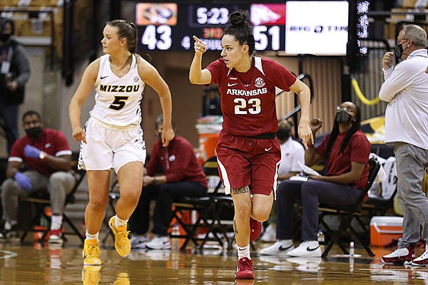 Razorbacks secure first SEC road win after blowing big lead | Whole Hog ...
