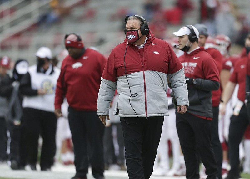 Razorbacks stand pat with roster