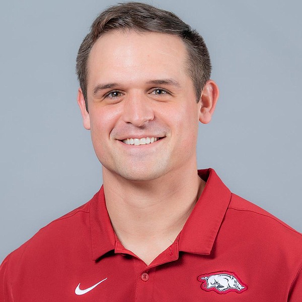 LB coach Scherer branches off Odom