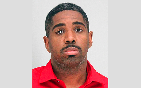 Ex-chief: Dallas cop kept on job to not tip him off to probe | The ...