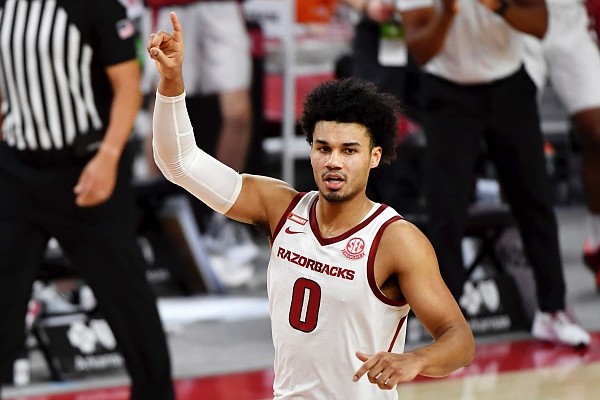 Justin Smith declares for NBA Draft | Whole Hog Sports