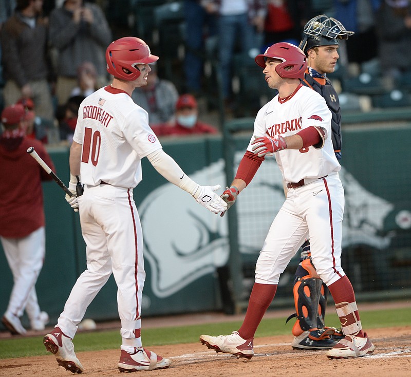 Extra close shave: No. 4 Hogs defeat Bears on 10th-inning wild pitch ...