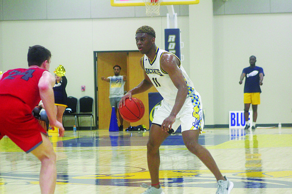 Rockets, Lady Rockets brace for championship weekend | Camden News