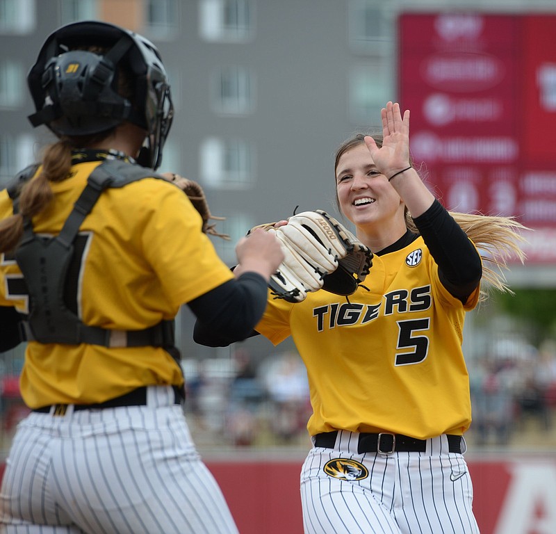 COLLEGE SOFTBALL No. 19 Missouri rallies past No. 6 Arkansas | The ...