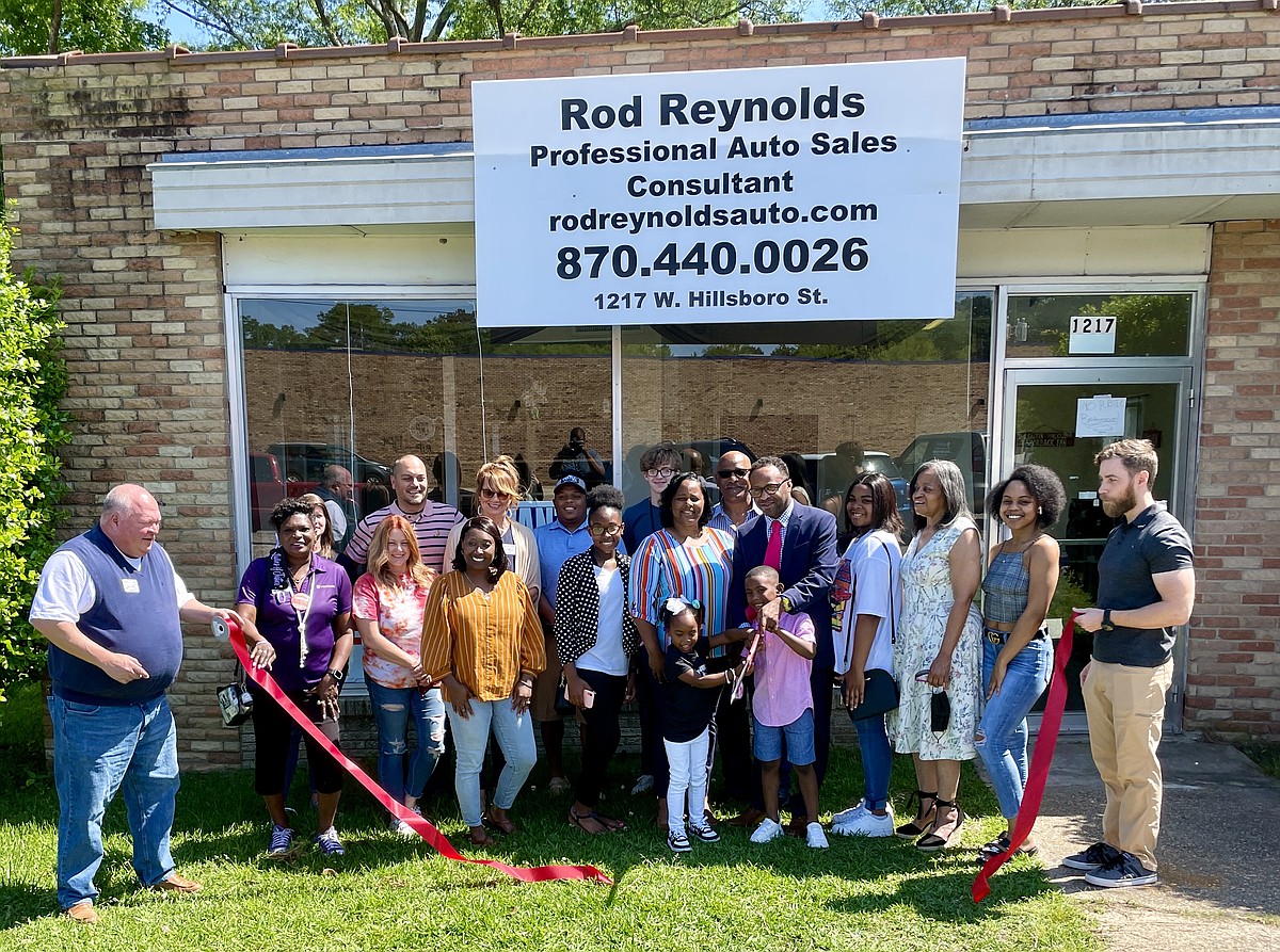 Rod Reynolds Auto celebrates Chamber membership | El Dorado News