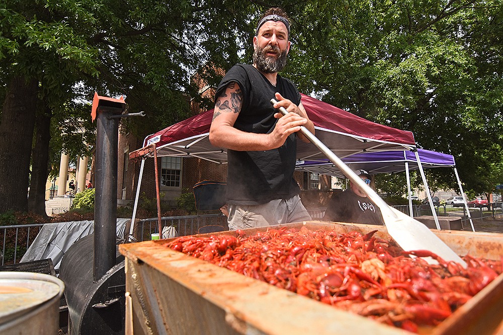 Outdoor Crawfish Boil | The Arkansas Democrat-Gazette - Arkansas' Best ...