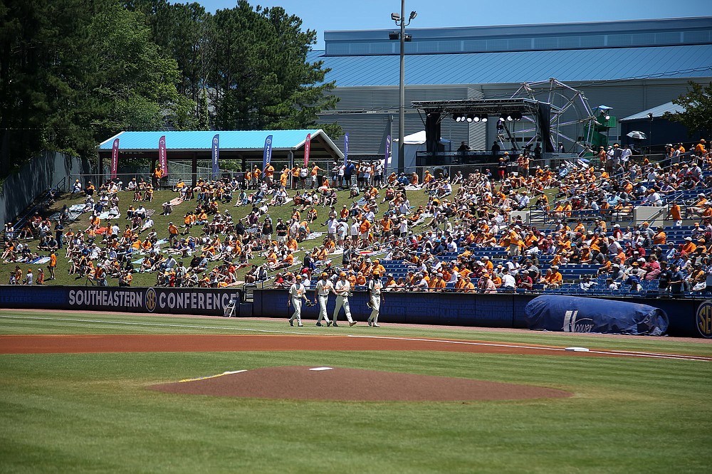 Arkansas defeats Tennessee 7-2 (SEC Tournament championship) | Whole ...