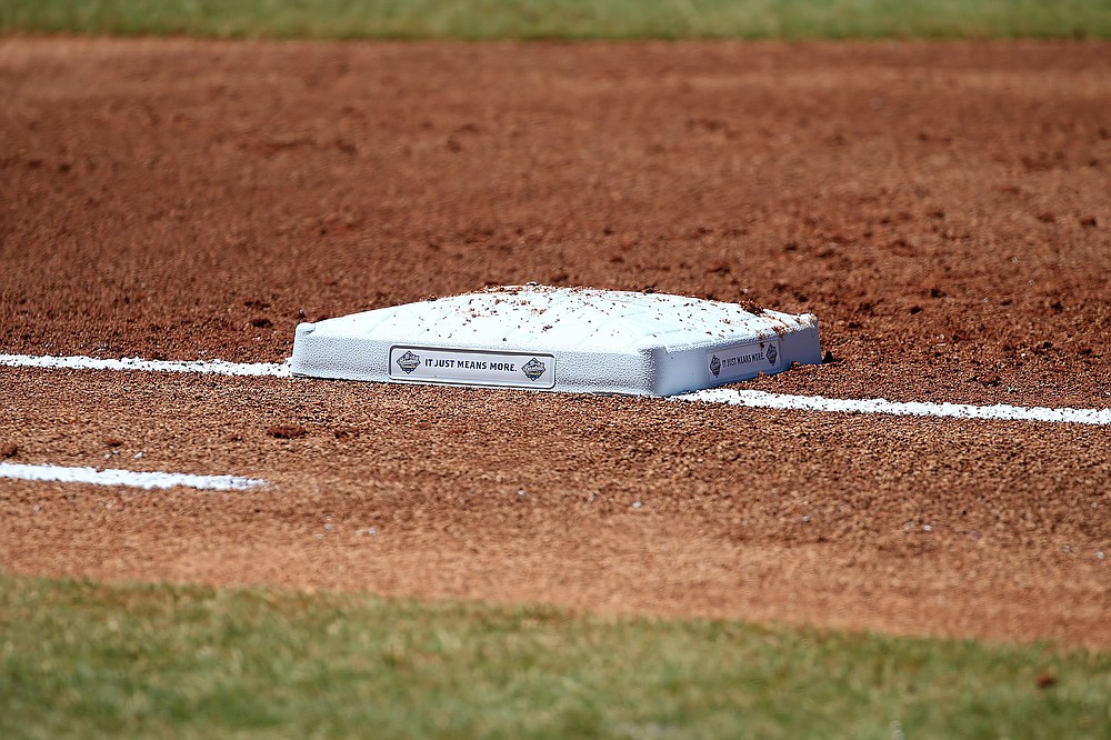 Arkansas defeats Tennessee 7-2 (SEC Tournament championship) | Whole ...