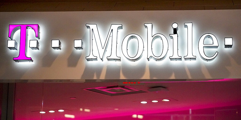 T-Mobile CEO 'truly sorry' for hack | Northwest Arkansas Democrat-Gazette
