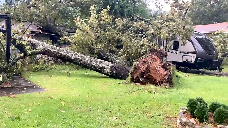 NEW VIDEO, UPDATE: Severe weather causes outages, damages homes | Hot ...
