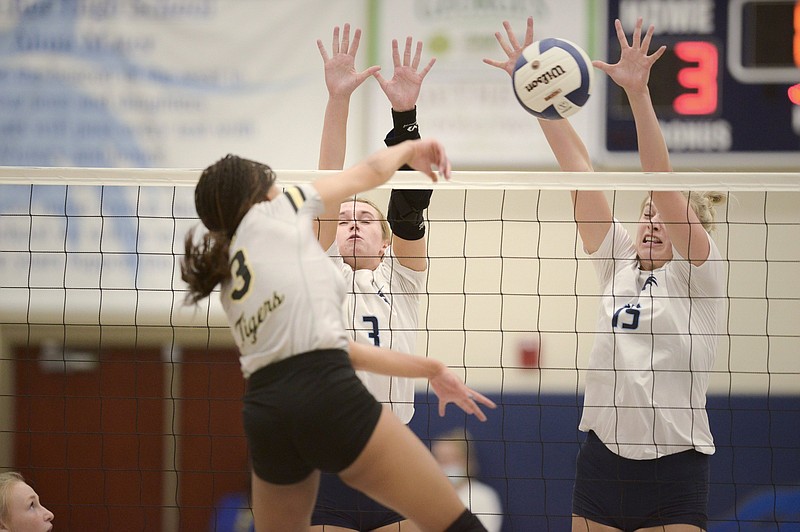 Springdale Har-Ber sweeps Bentonville to start league play