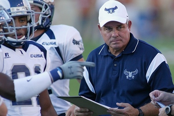 Hatfield’s allegiance is tested vs. Rice | Whole Hog Sports