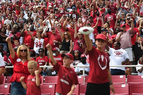 Razorbacks sell out game against Texas | Whole Hog Sports