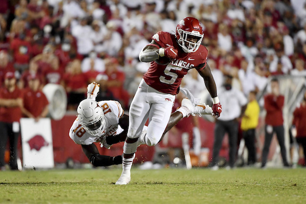 WholeHogSports - Hogs take pleasure in ground and pound