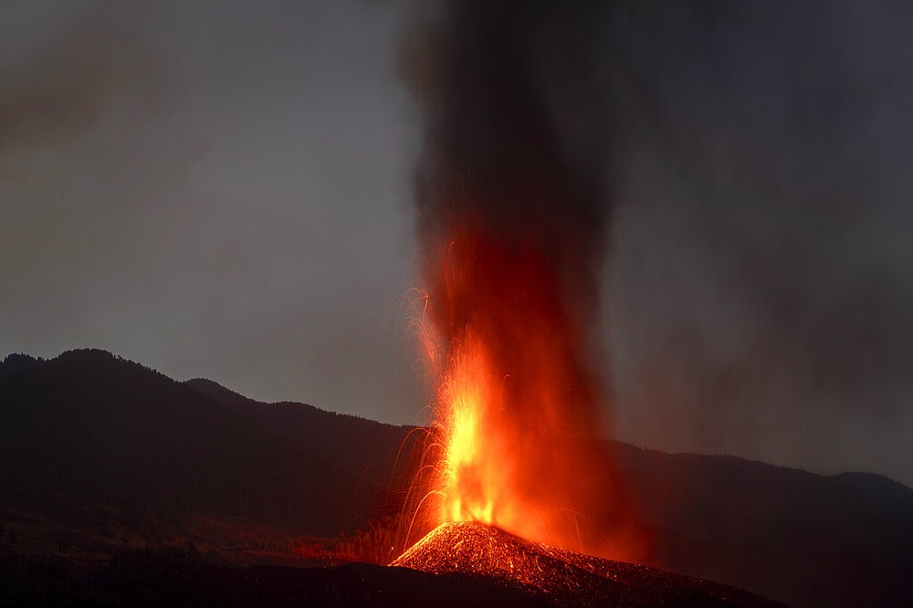 Canary Islands volcano still erupting | The Arkansas Democrat-Gazette ...