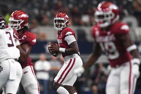 Razorback report: Teams deal with QB aches | Whole Hog Sports