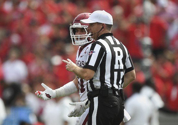 Through 5 games, penalties bedeviling to Hogs | Whole Hog Sports