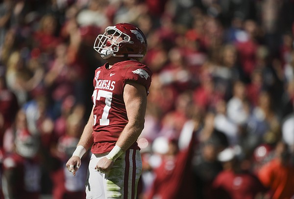 Henry brothers maintain bond with Razorbacks | Whole Hog Sports