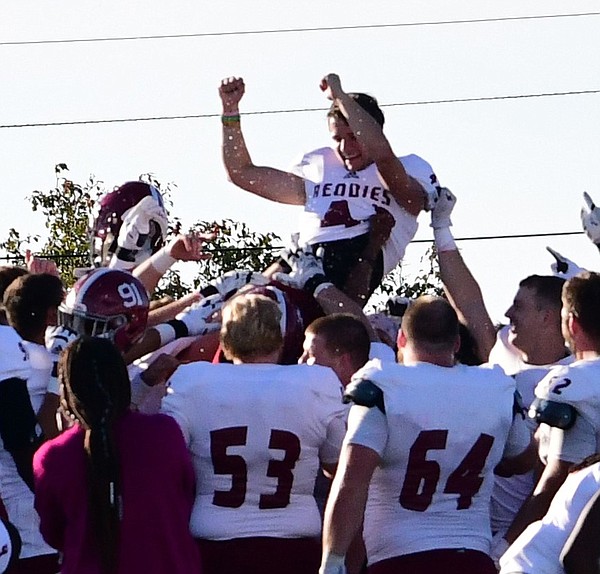 Kick gives Henderson hefty boost | Northwest Arkansas Democrat-Gazette