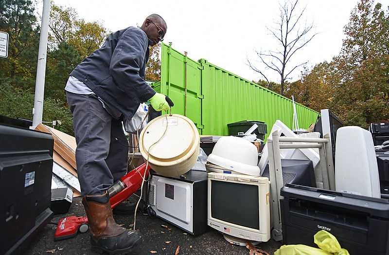 Drop-off areas open for recycling day | Northwest Arkansas Democrat-Gazette