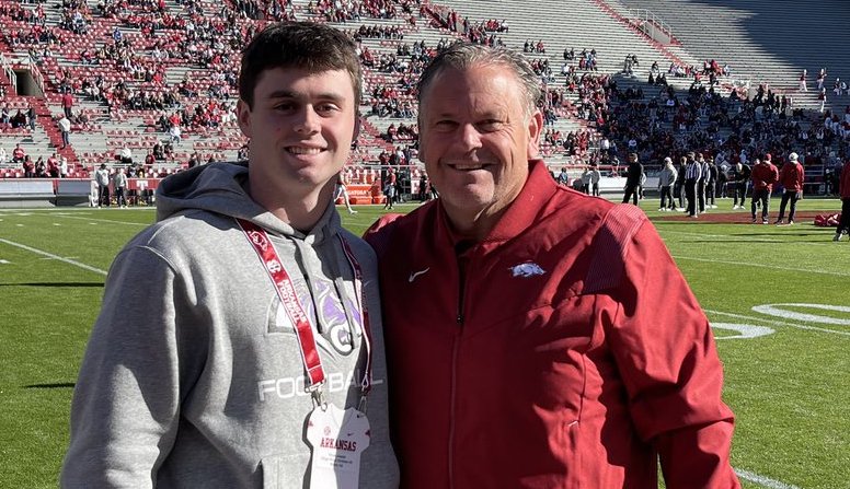 WholeHogSports - Georgia LB commits to Hogs