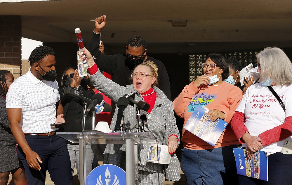 Alumni say goodbye to Little Rock's McClellan High; pupils look to ...