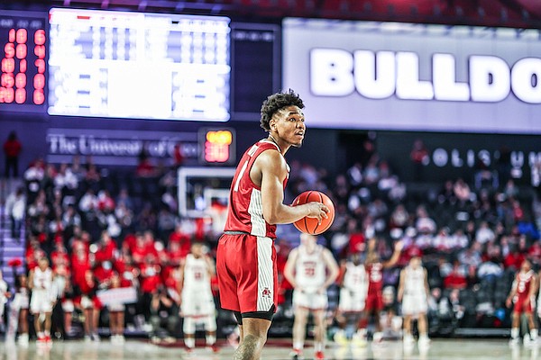Umude, Notae lead Hogs' rout of Georgia | Whole Hog Sports