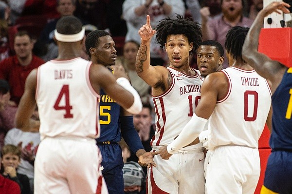 Hogs have win No. 2 vs. No. 1 in their sights | Whole Hog Sports