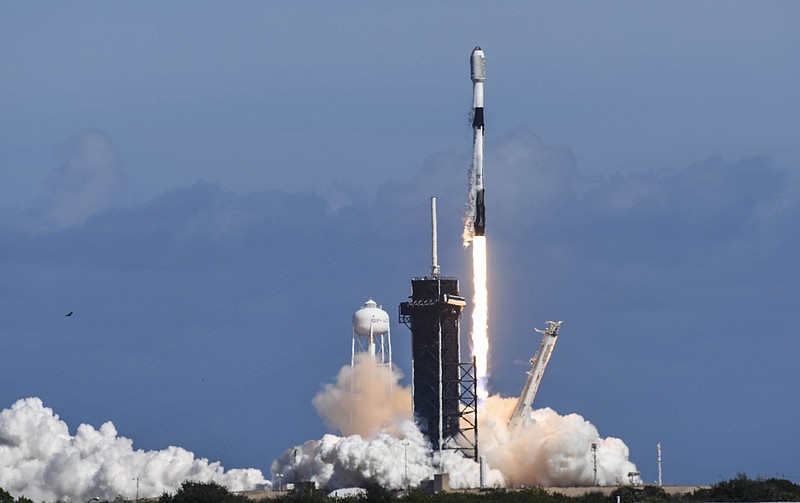 SpaceX satellites fall from orbit | Northwest Arkansas Democrat-Gazette