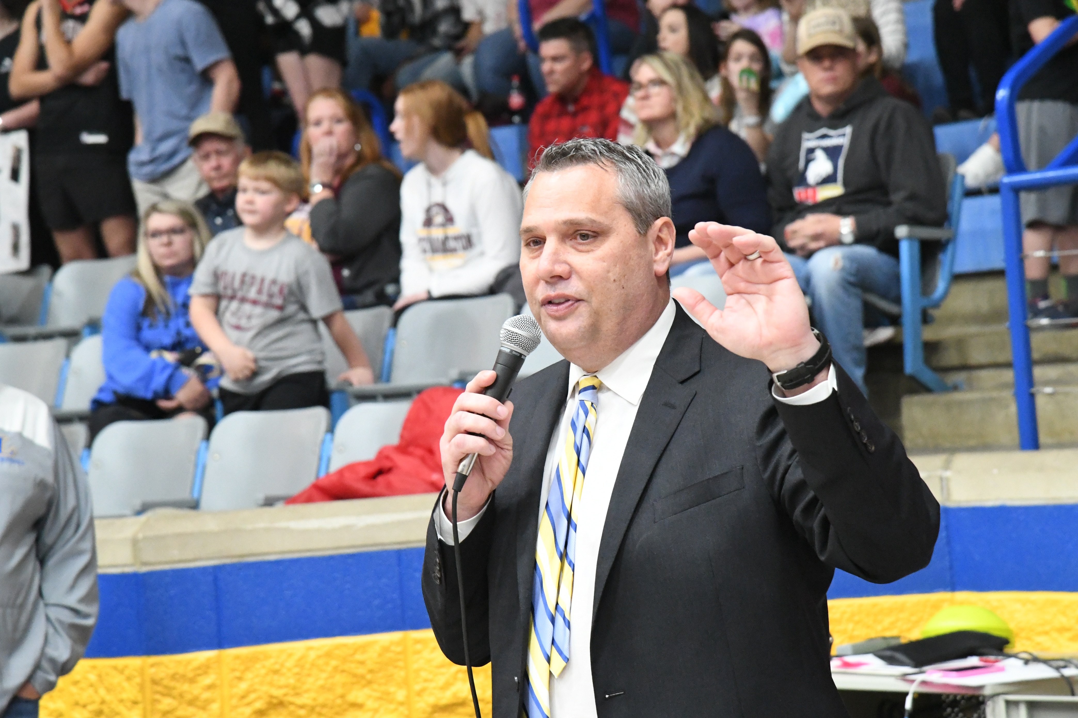 Lakeside HC Eddie Lamb recognized for over 1,000 career wins | Hot ...