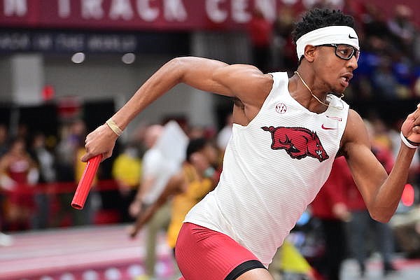UA men break record in 1,600 relay | Whole Hog Sports