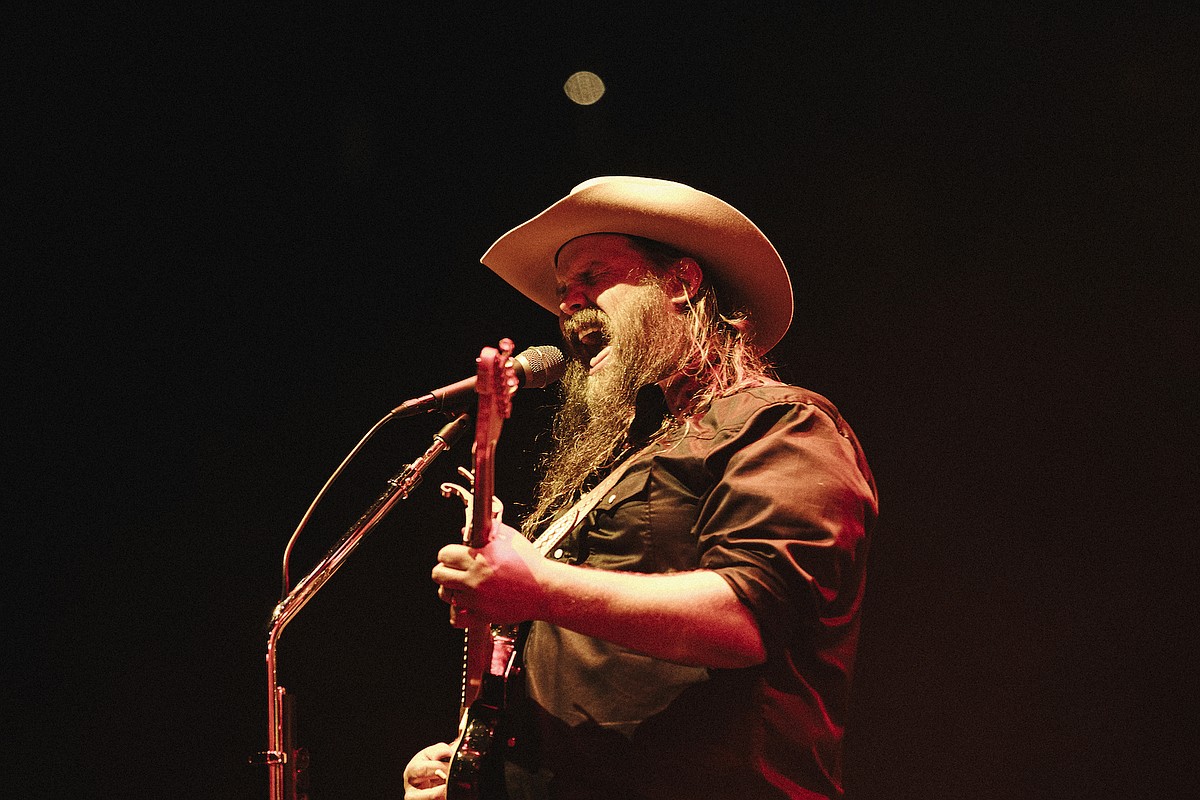 Chris Stapleton sets 'Road Show' tour stops in Rogers, North Little ...
