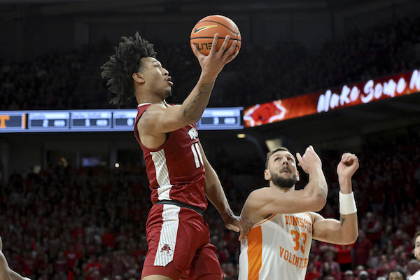 WholeHogSports - Razorbacks make move in SEC race with win over No. 16 Vols