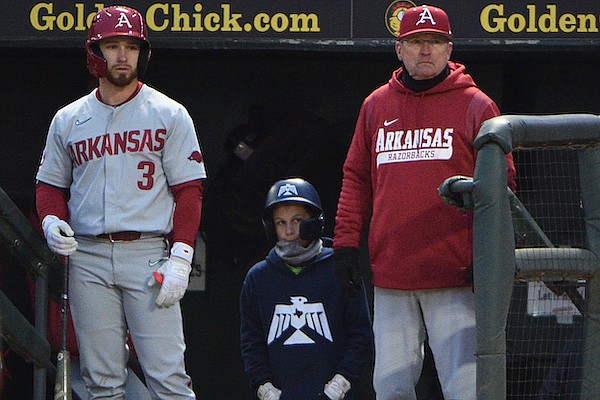 Van Horn fazed by Hogs' offensive woes | Whole Hog Sports