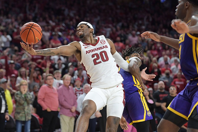 One more time: Notae’s free throws cap Razorbacks’ rally | Northwest ...