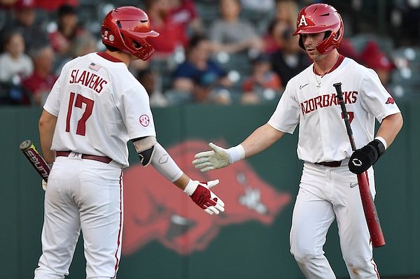 Razorbacks break out, beat Nebraska-Omaha in first midweek game | Whole ...